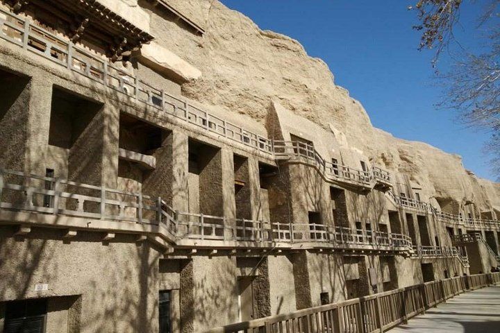 Dunhuang Private Tour: Western Thousand Buddha Caves and Yadan ...